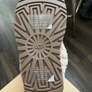 UGG | Shoes | Ugg Classic Short Sherpa Corduroy Platform Boot Aka Churro Uggs | Poshmark